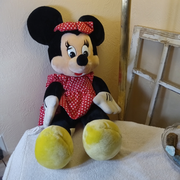 Disney | Toys | Disney Minnie Mouse Jumbo Plush 28in Stuffed Animal ...